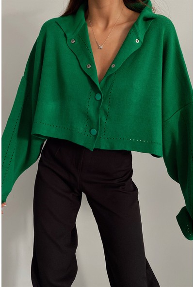 MyLove Çıtçıt Detay Crop Hırka Yeşil MyLove Çıtçıt Detay Crop Hırka Yeşil