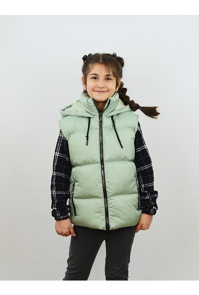 Garland Kız Çocuk Şişme Yelek - Kapüşonlu Fermuarlı Özel Üretim Garland Kız Çocuk Şişme Yelek - Kapüşonlu Fermuarlı Özel Üretim