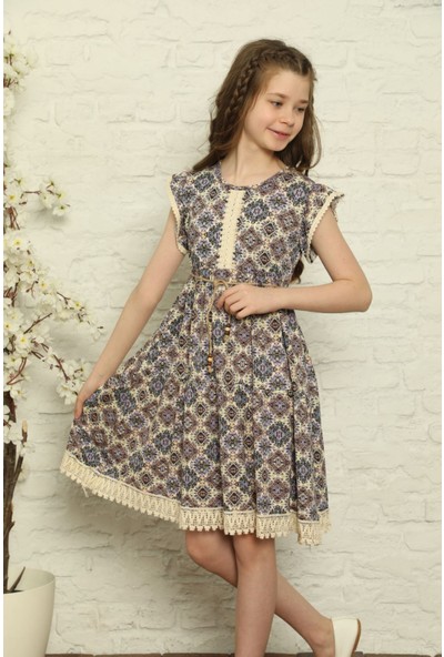 NeskaAvm Yaka Dantelli Desenli Kız Çocuk Elbise NeskaAvm Yaka Dantelli Desenli Kız Çocuk Elbise