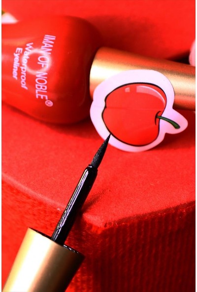 Mujgan Elmalı Meyveli Kırmızı Ambalaj Gold Kapaklı Eyeliner 5 ml Mujgan
