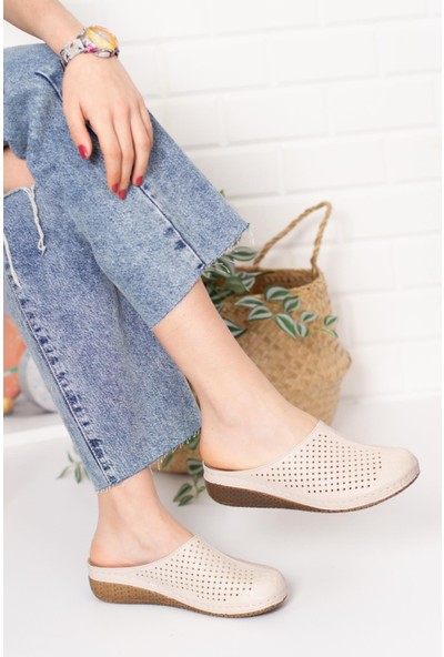 Xstreet CV-8671 Kapalı Kadın Terlik Sabo Xstreet CV-8671 Kapalı Kadın Terlik Sabo