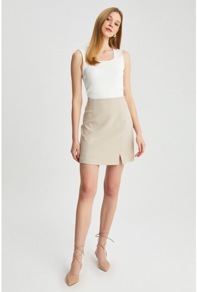 Parkkaron Kadın Kısa Önden Yırtmaçlı Etek