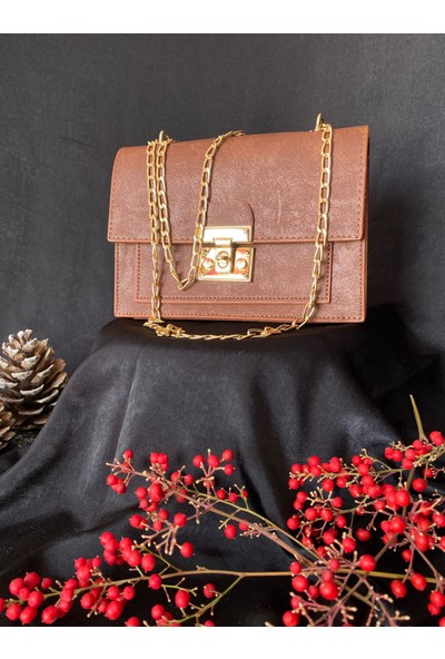 Lilyum Çanta Kahverengi Zincirli Kutu Çanta