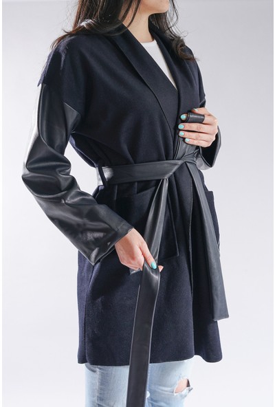 Aris Styling Laci Deri Detaylı Ceket Aris Styling Laci Deri Detaylı Ceket