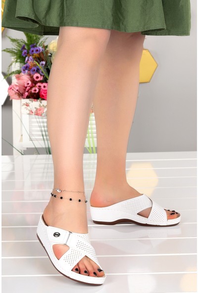 Woggo Ary 09-376 Günlük Cırtlı 4 cm Topuk Jel Kadın Terlik Beyaz