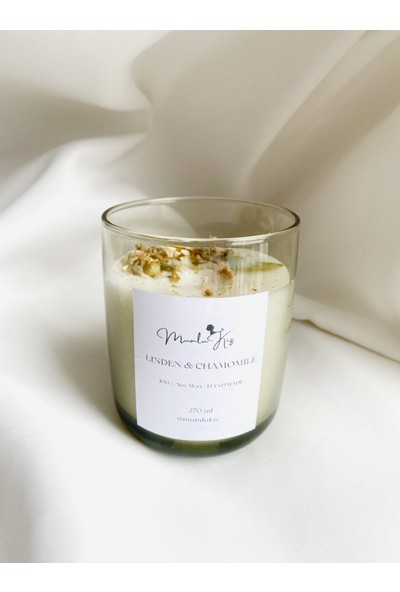 100% Soya Mumundan Yapılmış ve Gerçek Kuru Çiçeklerle Süsletilmiş Cam Kavanozda Mumluk