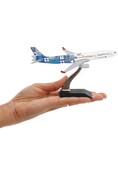 Zekupp 1:400 Metal Gövde Airbus A330-300 Discover The Potential Model Uçak Zekupp 1:400 Metal Gövde Airbus A330-300 Discover The Potential Model Uçak