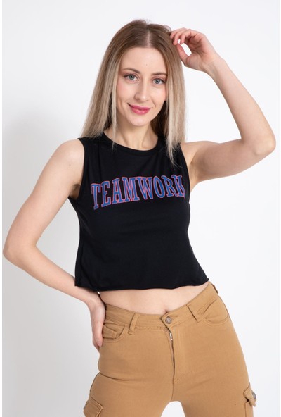 Giysa Kadın Team Work Baskılı Siyah Crop T-Shirt Giysa Kadın Team Work Baskılı Siyah Crop T-Shirt