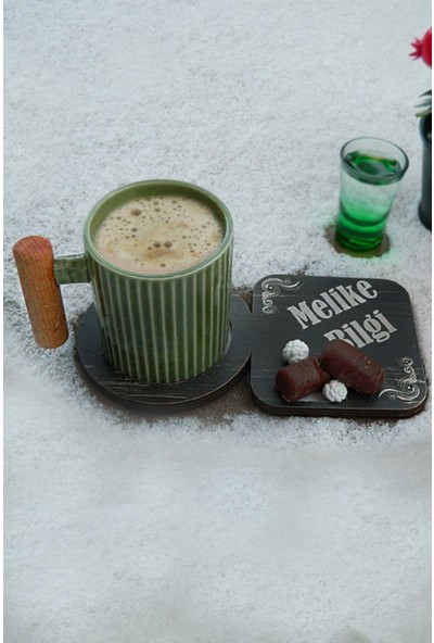 Biomak Trendhome Ahşap Altlıklı Isıyı Tutabilen Isme Özel Mug Kupa Bardak