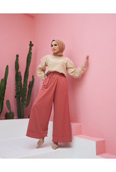 Neways Süs Bağcıklı Krep Pantolon Etek Gül Kurusu 1155 Neways Süs Bağcıklı Krep Pantolon Etek Gül Kurusu 1155