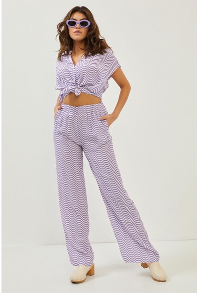 Setre Mor Çizgili Kısa Kollu Gömlek Yüksek Bel Pantolon Takım Setre Mor Çizgili Kısa Kollu Gömlek Yüksek Bel Pantolon Takım