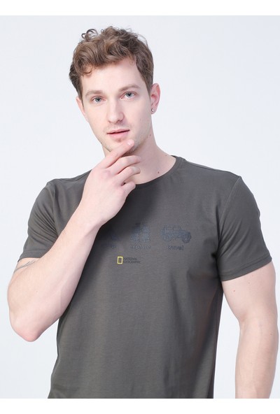 National Geographic Jeep Bisiklet Yaka Regular Fit Baskılı Haki Erkek T-Shirt National Geographic Jeep Bisiklet Yaka Regular Fit Baskılı Haki Erkek T-Shirt