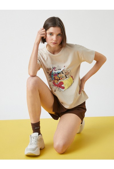 Koton 2SAL10231IK Yuvarlak Yaka NormalKalıp Bej Kadın T-Shirt Koton 2SAL10231IK Yuvarlak Yaka NormalKalıp Bej Kadın T-Shirt
