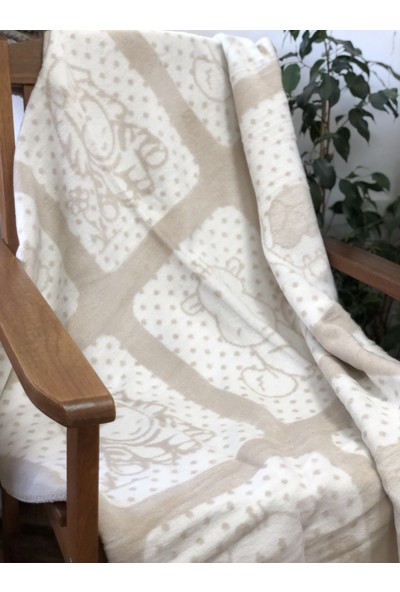 Merinos Pamuklu Oyuncak Hediyeli Bebek Battaniyesi Merinos Pamuklu Oyuncak Hediyeli Bebek Battaniyesi