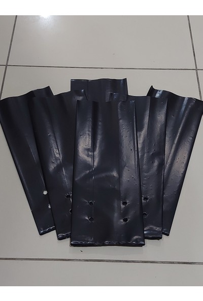 18*42 cm Ebadında Delikli Fidan Poşeti 50 Adet (Körükler 6+6 Cm) 18*42 cm Ebadında Delikli Fidan Poşeti 50 Adet (Körükler 6+6 Cm)