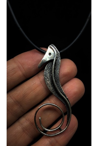 Orhan Güneş Gümüş Deniz Atı Gümüş Kolye Orhan Güneş Gümüş Deniz Atı Gümüş Kolye