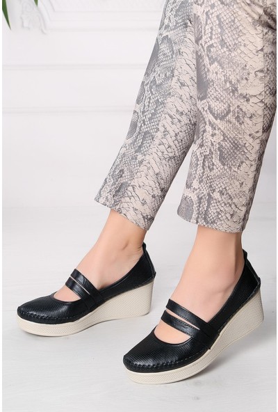 ARTI ARTI AYAKKABI ARTI-ARTI130-0153-1 Hakiki Deri Kadın Dolgu Topuk Ayakkabı ARTI ARTI AYAKKABI ARTI-ARTI130-0153-1 Hakiki Deri Kadın Dolgu Topuk Ayakkabı