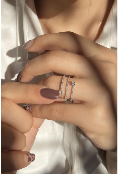 Akay Gold Spiral Yarım Tur Üç Sıra Pırlanta Yüzük 0,16 Ct