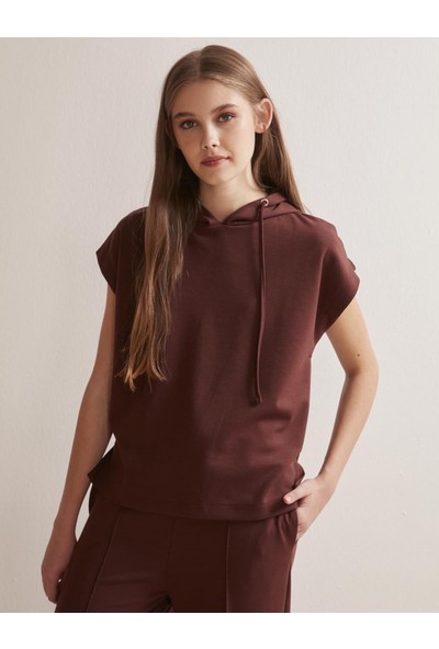 Kadın Kahverengi Bol Kesim Kolsuz Kapüşonlu Örme Sweatshirt