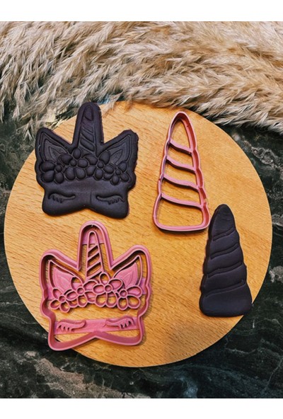 Small Shapes Unicorn Boynuz 2'li Kurabiye Kalıbı Seti Small Shapes Unicorn Boynuz 2'li Kurabiye Kalıbı Seti