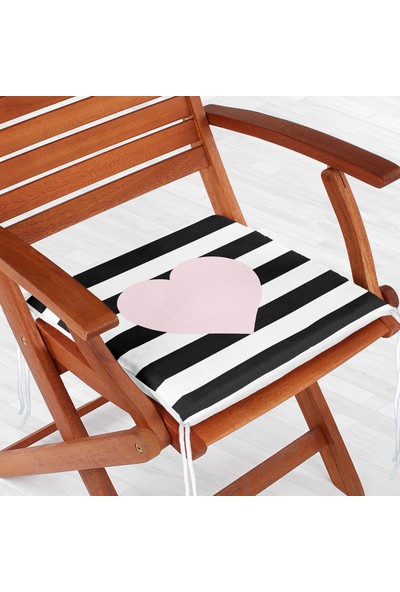 Realhomes Pembe Kalp Dekoratif Kare Sandalye Minderi 40x40cm Fermuarlı Realhomes Pembe Kalp Dekoratif Kare Sandalye Minderi 40x40cm Fermuarlı