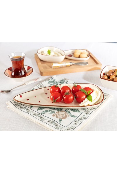 Madame Coco Vie Rouge Sauvage Sunum Tabağı 27 cm