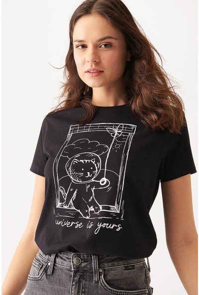 Mavi Kadın Kedi Baskılı Siyah Tişört 1610277-900
