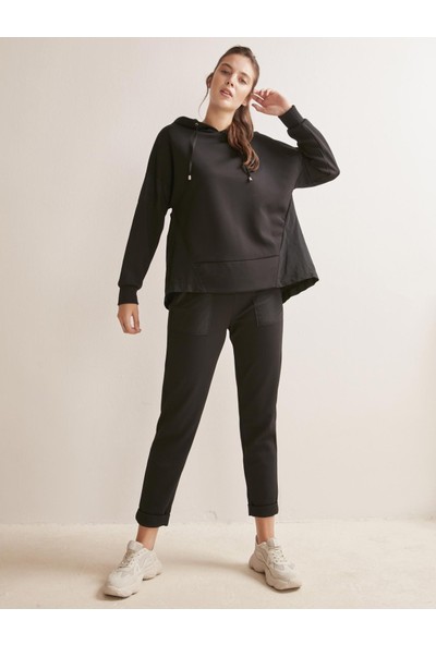 Jimmy Key Kadın Siyah Yüksek Bel Dar Paça Beli Bağlamalı Cepli Jogger Pantolon Jimmy Key Kadın Siyah Yüksek Bel Dar Paça Beli Bağlamalı Cepli Jogger Pantolon