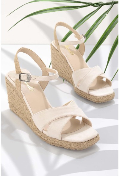 Bambi Bej Süet Kadın Dolgu Topuklu Ayakkabı K051360301