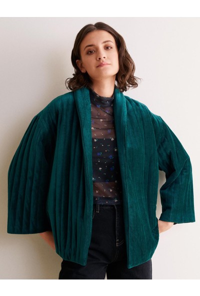 Jimmy Key Kadın Yeşil Açık Yaka Desenli Truvakar Kol Kadife Kimono Jimmy Key Kadın Yeşil Açık Yaka Desenli Truvakar Kol Kadife Kimono