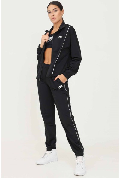 Nike W Essntl Pqe Trk Suit Kadın Eşofman Takım DD5860-011-SIYAH Nike W Essntl Pqe Trk Suit Kadın Eşofman Takım DD5860-011-SIYAH