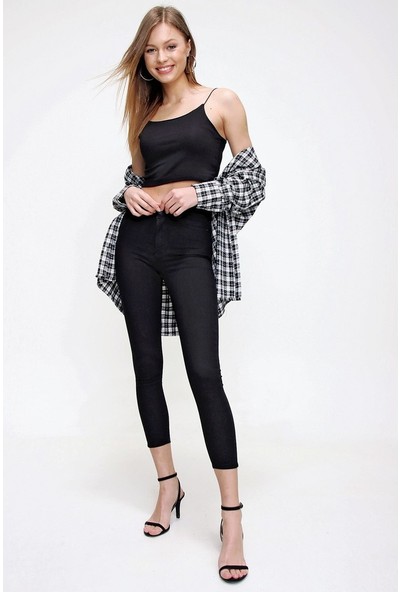 Daisy Siyah Yüksek Bel Jeans (Toparlayıcı) Solmayan Siyah Daisy Siyah Yüksek Bel Jeans (Toparlayıcı) Solmayan Siyah