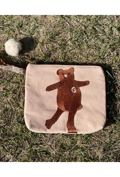 Gönülden Tasarım Ayı Aplikeli G Harfli Şirin Tasarım Portföy Clutch Çanta