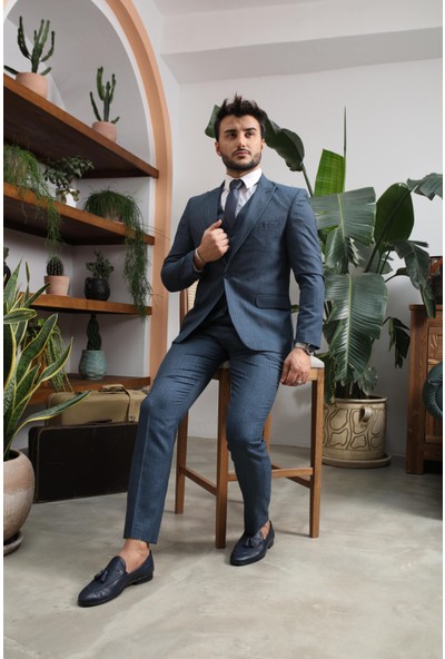 El Suit Beyaz Çizgili Gök Mavisi Yelekli Takım Elbise