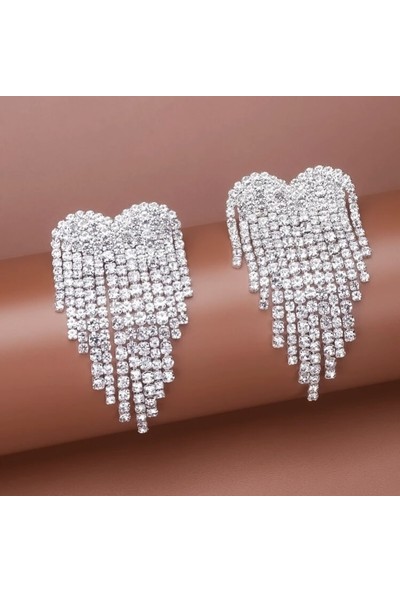 Courtesy Kristal Taşlı Kalp Sallanan Küpe Courtesy Kristal Taşlı Kalp Sallanan Küpe