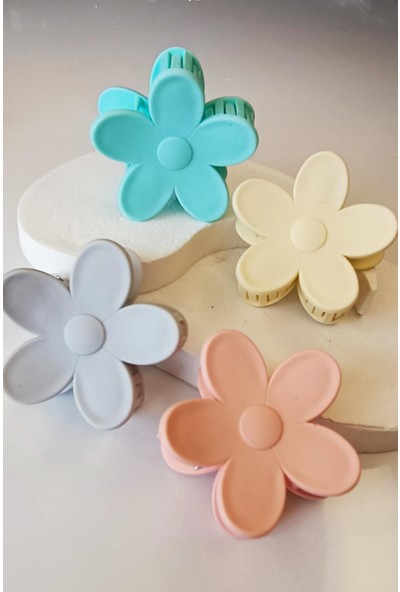 New Obsessions 4'lü Camomille Renkli Çiçek Mandal Saç Toka Seti Mint - Krem - Gri - Pudra New Obsessions 4'lü Camomille Renkli Çiçek Mandal Saç Toka Seti Mint - Krem - Gri - Pudra