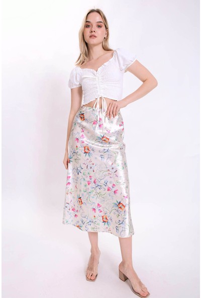 Vitrin Bel Lastikli Yoğun Çiçek Desen Saten Etek