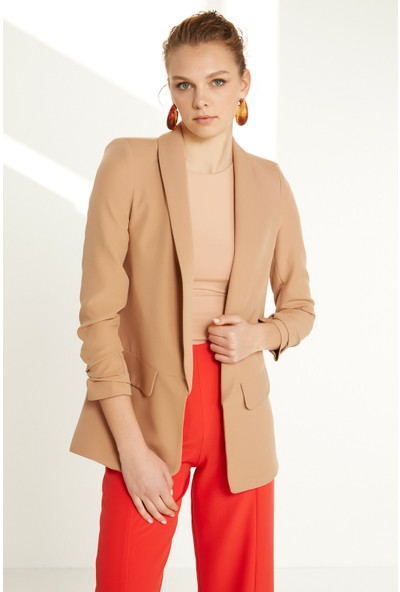 Vitrin Uzun Yaka Detaylı Kol Büzgülü Blazer Ceket