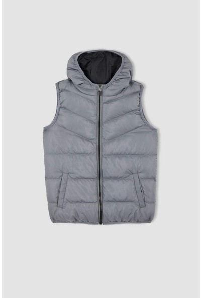 DeFacto Erkek Çocuk Regular Fit Kapüşonlu Mevsimlik Şişme Yelek Y2088A622SP DeFacto Erkek Çocuk Regular Fit Kapüşonlu Mevsimlik Şişme Yelek Y2088A622SP