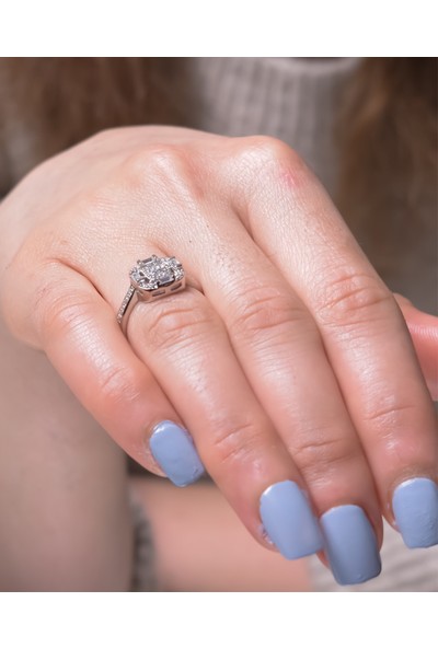 Italyan Tasarımı 925 Ayar Gümüş Kare Taş Yüzük