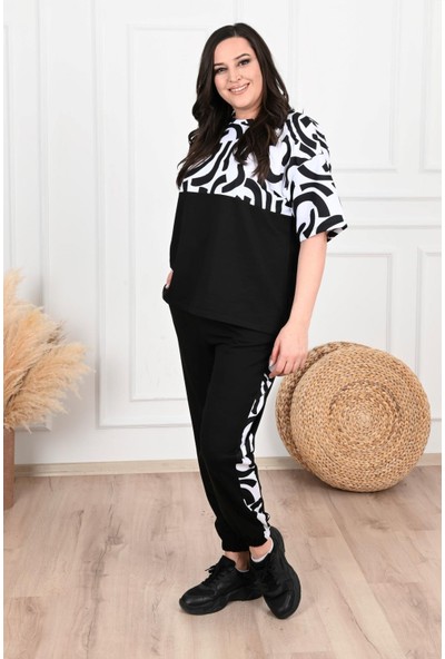 Koza Zebra Desenli Büyük Beden(Battal) Eşofman Takımı 3288-22 Koza Zebra Desenli Büyük Beden(Battal) Eşofman Takımı 3288-22