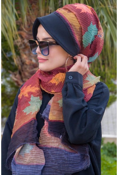 Aişe Tesettür Siyah Yaprak Pilise Şapkalı Şal