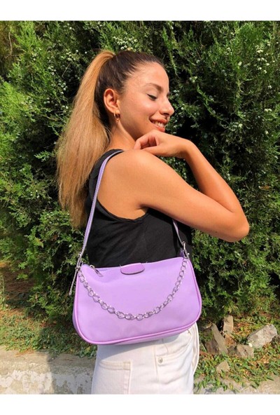 Kadın Siyah Zincirli Baget Çanta