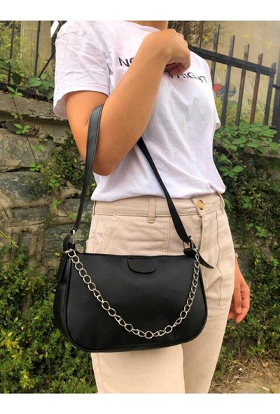 Kadın Siyah Zincirli Baget Çanta