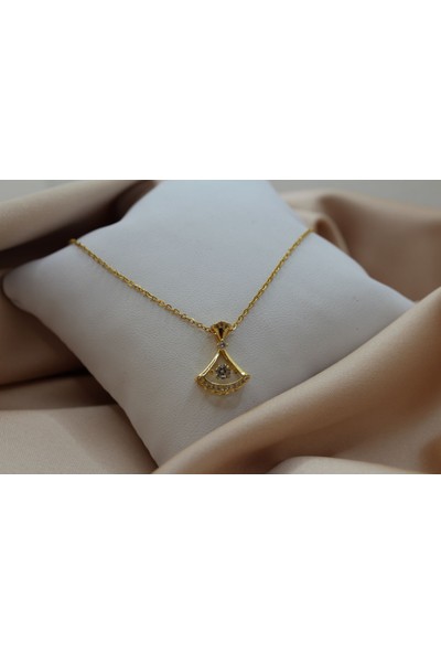 Ekru Accessorie Zirkon Taşlı Mozanit Kolye Ekru Accessorie Zirkon Taşlı Mozanit Kolye