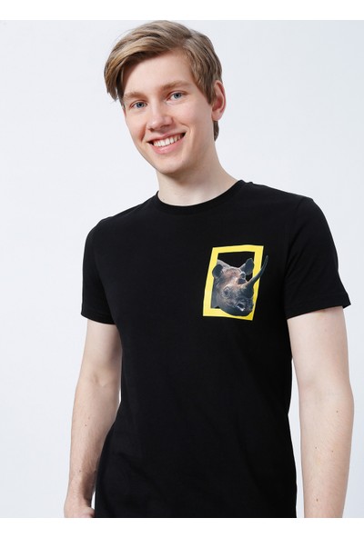 National Geographic Nashorn Bisiklet Yaka Standart Kalıp Baskılı Siyah Erkek T-Shirt