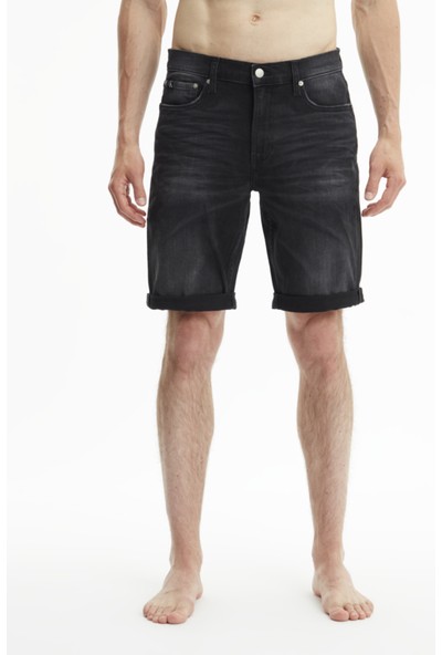 Calvin Klein Slim Fit Normal Bel Cepli Pamuklu Short Erkek SHORT J30J320525 1BY Calvin Klein Slim Fit Normal Bel Cepli Pamuklu Short Erkek SHORT J30J320525 1BY