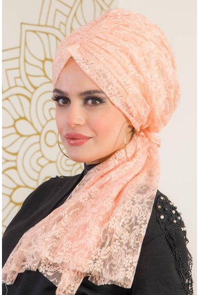 Aişe Tesettür Somon Çiçek Dantel Tokalı Bone - 40401 Aişe Tesettür Somon Çiçek Dantel Tokalı Bone - 40401