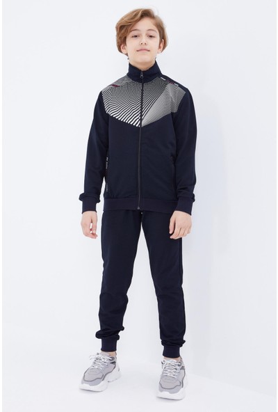 Tommy Life Lacivert Baskılı Fermuarlı Dik Yaka Standart Kalıp Erkek Çocuk Eşofman Takımı - 10809 Tommy Life Lacivert Baskılı Fermuarlı Dik Yaka Standart Kalıp Erkek Çocuk Eşofman Takımı - 10809