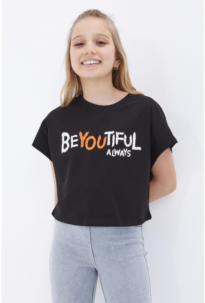Tommy Life Siyah Oversize Yazı Baskılı O Yaka Kız Çocuk Crop T-Shirt - 75035 Tommy Life Siyah Oversize Yazı Baskılı O Yaka Kız Çocuk Crop T-Shirt - 75035
